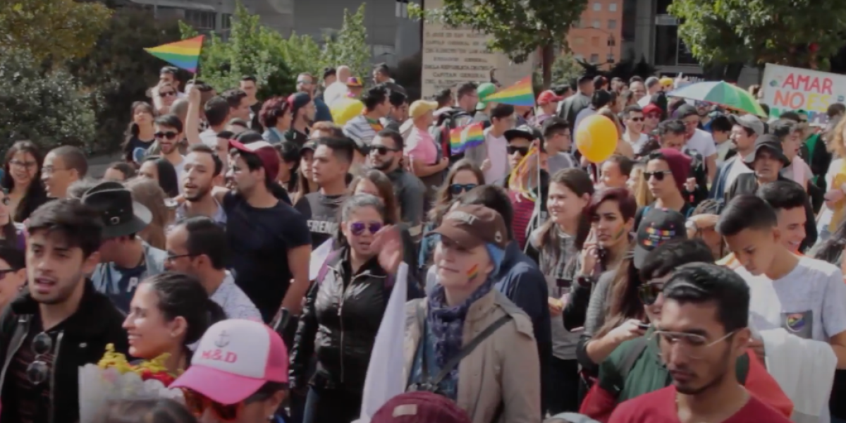 ¿Qué significa LGBTIQ +? Puesta en Rosa te lo explica - Capital