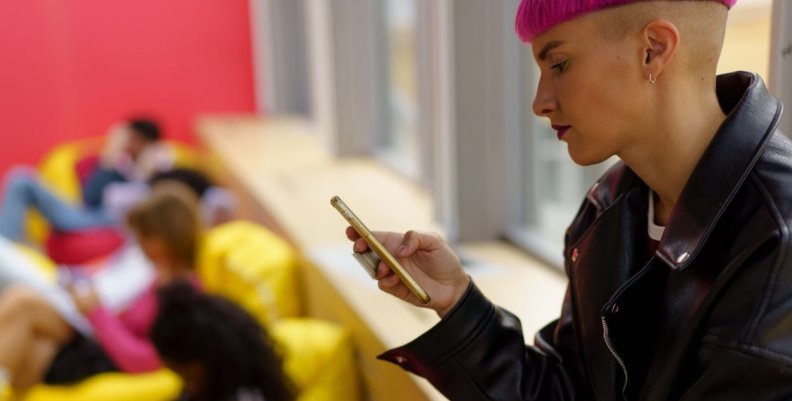 ¿Qué es la nomofobia y cómo identificarla?